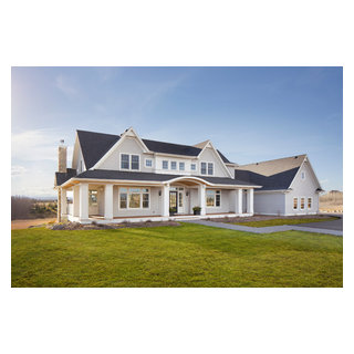 New Traditional - Traditional - House Exterior - Calgary - by ...