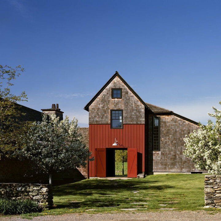 Barn Landscape - Photos & Ideas | Houzz