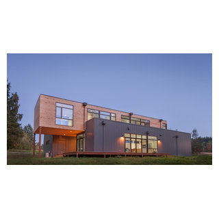 Peninsula Shift - Modern - Exterior - Seattle - by Stephenson Design ...