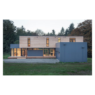 Peninsula Shift - Modern - Exterior - Seattle - by Stephenson Design ...