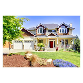 Portfolio - Traditional - Exterior - Seattle - by Draftco Custom Home ...