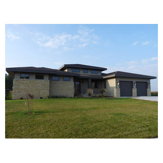 Prairie Rambler - Traditional - Exterior - Minneapolis - by User | Houzz