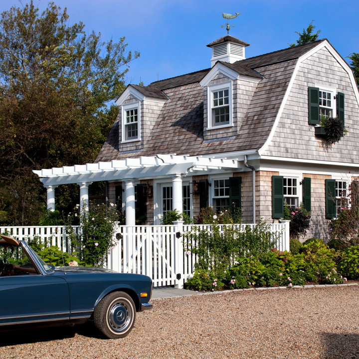 75 Häuser mit Mansardendach Ideen & Bilder - Oktober 2025 | Houzz