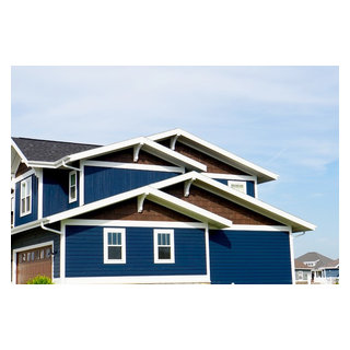 RusticSeries Shake Panels in Wisconsin - Contemporary - House Exterior ...
