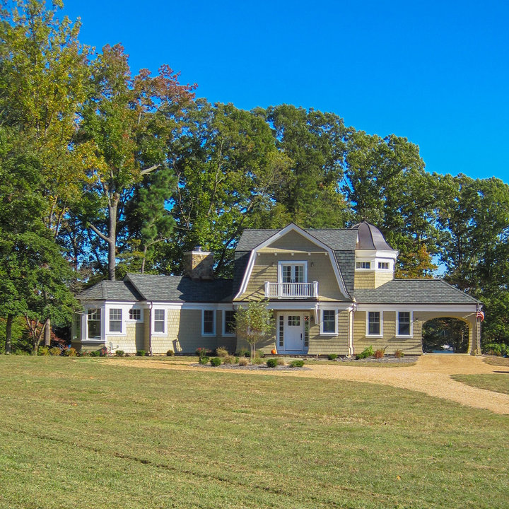 Shingle Style Cottage - Photos & Ideas | Houzz