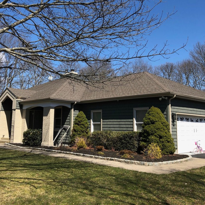 Alside Deep Moss Siding - Photos & Ideas | Houzz