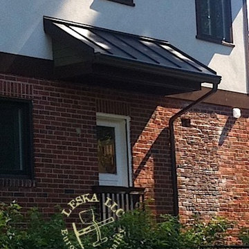 Silver Metal Roof - Photos & Ideas | Houzz