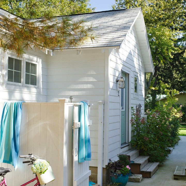 Small Lake Cottage - Photos & Ideas | Houzz