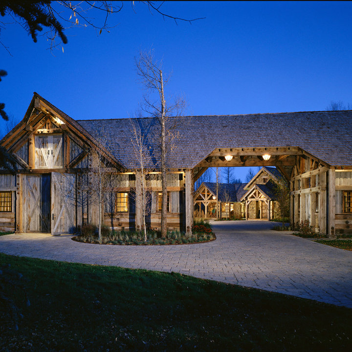 75 Beautiful Drive Through Portico Home Design Ideas & Designs | Houzz AU