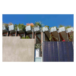 SOLAR PANEL FACADE & ROOF PLANTERS - House Exterior - Sydney - by ...