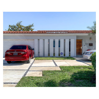 South Miami Driveway - Contemporary - Exterior - Miami - by Daniel ...