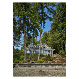 South Puget Sound House - Beach Style - Exterior - Seattle - by BC&J ...