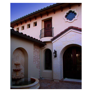 Spanish Style Courtyard at The Hills of Lakeway, Texas - Mediterranean ...