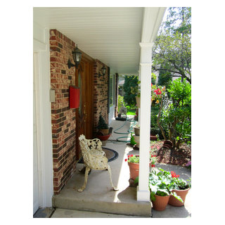 Split Level Glenview, IL White Exterior, James Hardie Siding & Trim ...