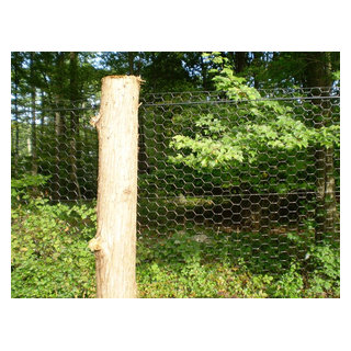 Steel Hex Web Deer Fence with Bark-On Cedar Posts - Traditional ...