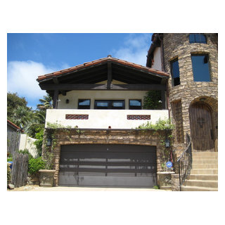 Sunset Spanish - Mediterranean - Exterior - San Diego - by DZN Partners ...