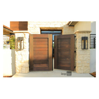 Swinging Mahogany Side Gate - Modern - Exterior - San Diego - by Garage ...