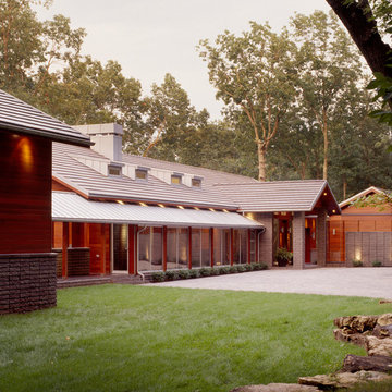 Swooping Roof Line - Photos & Ideas | Houzz