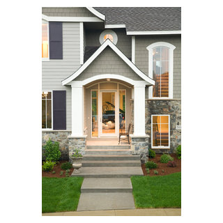 Traditional 2-Story House Plan 1900 - Traditional - House Exterior ...