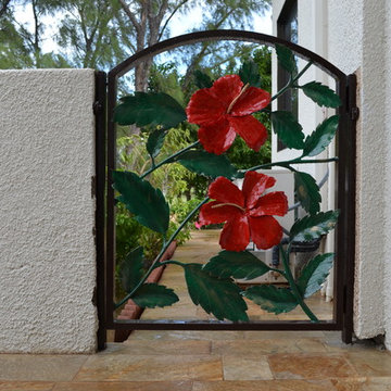 75 Tropical Exterior Home Ideas You'll Love - April, 2022 | Houzz