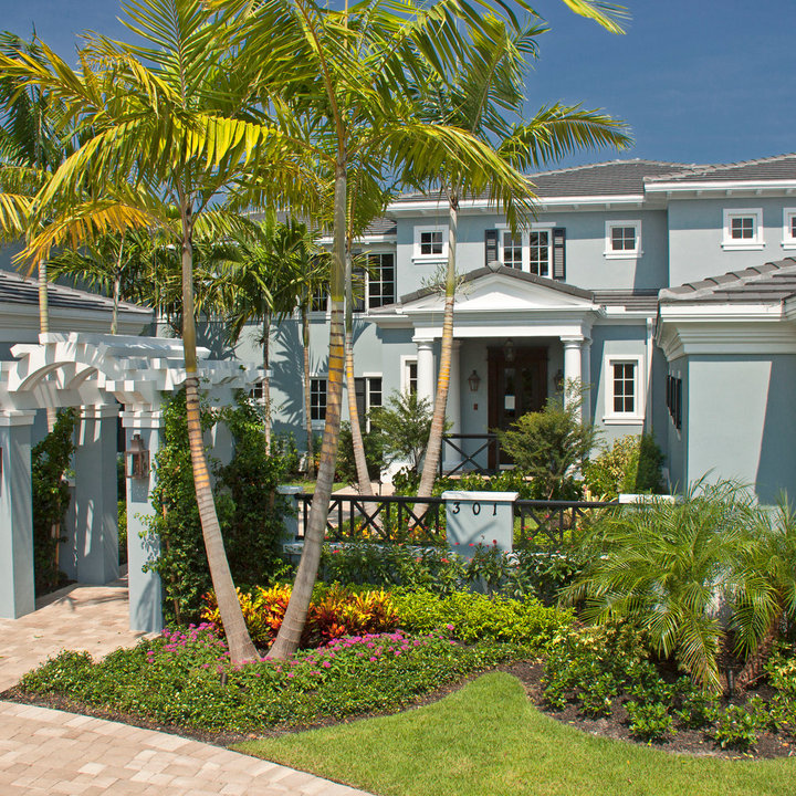 75 Tropical Exterior Home Ideas You'll Love - March, 2025 | Houzz