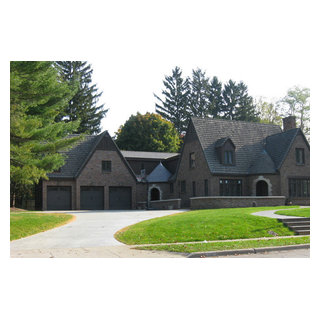 Tudor Style Addition - Traditional - Exterior - Grand Rapids - by ADIDA ...