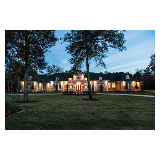 Upscale Classic in High Meadow Ranch in Magnolia, TX - Traditional ...