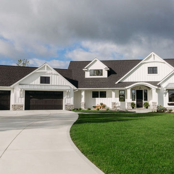 Farmhouse Portico Ideas - Photos & Ideas | Houzz