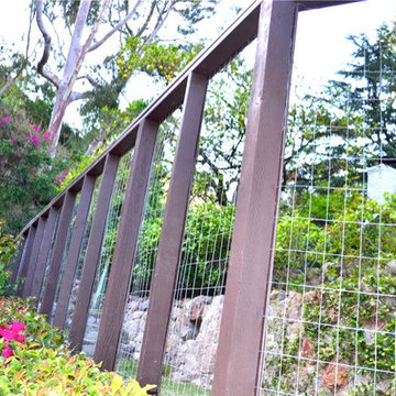 Wire Grid Fence - Photos & Ideas | Houzz