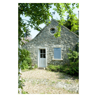 French country home - Farmhouse - Exterior - Paris - by Catherine ...