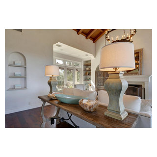 Austin Chic - Transitional - Family Room - Austin - by Austin Design ...