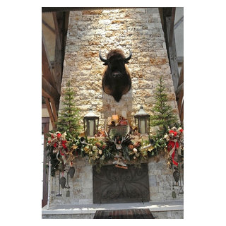 Branded T Ranch year 1 - Farmhouse - Family Room - Austin - by L U X E ...