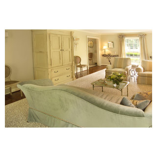 Colonial Gem - Traditional - Family Room - Louisville - by The Lee W ...