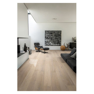 Contemporary ultra-matt wood floors - Industrial - Family Room - by ...