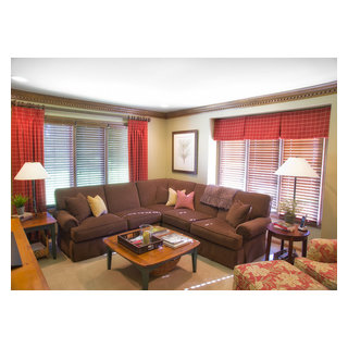 Family Den - Traditional - Family Room - Detroit | Houzz