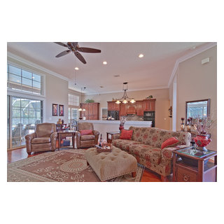 Jacksonville 1990's ranch home - Traditional - Family Room ...