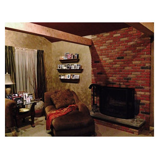 Mica infused plaster treatment on the walls - Traditional - Family Room ...