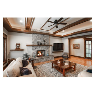 Prairie Style - Traditional - Family Room - Chicago - by Ladesic ...