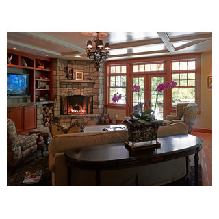 River House - Traditional - Family Room - Portland - by 2fORM ...