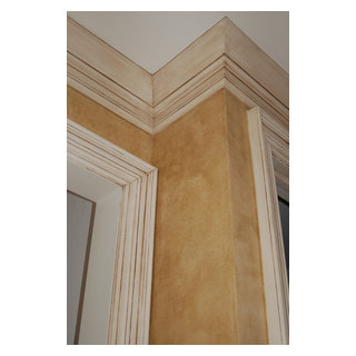 Stained Matte Plaster Walls, Creme Glazed Trim Main - Traditional ...