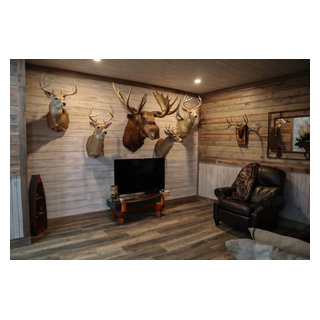 Ultimate Lodge Look Finished Basement - Rustic - Family Room - Detroit ...