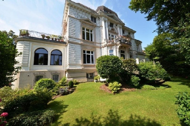 Antik trifft modern in historischer Villa aus dem 19. Jahrhundert
