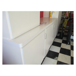 Beach Garage with Lots of Storage for an Active Family - Contemporary ...