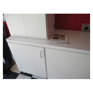 Beach Garage with Lots of Storage for an Active Family - Modern ...