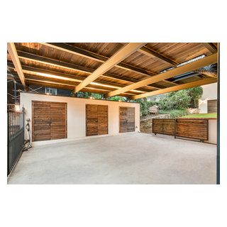 Castle Hill - Traditional - Garage - Austin - by Camelot Custom Homes ...