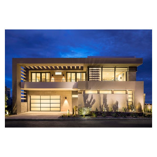 Clopay - Avante Collection - Contemporary - Garage - Bridgeport - by ...