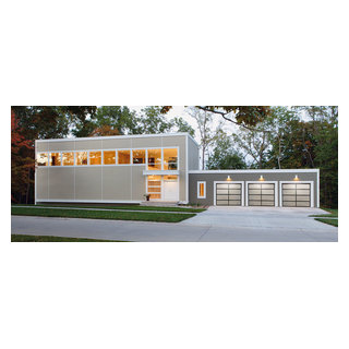 Clopay Avante Collection - Modern - Garage - Vancouver - by Canadian ...