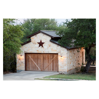 Exteriors - Southwestern - Garage - Austin - by Dearth Design ...