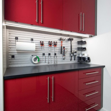 75 Beautiful Mid-Sized Red Garage Pictures & Ideas - December, 2021 | Houzz