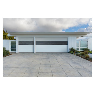 Infinity - Flash smooth 24 gauge steel with infinity glass - Modern ...